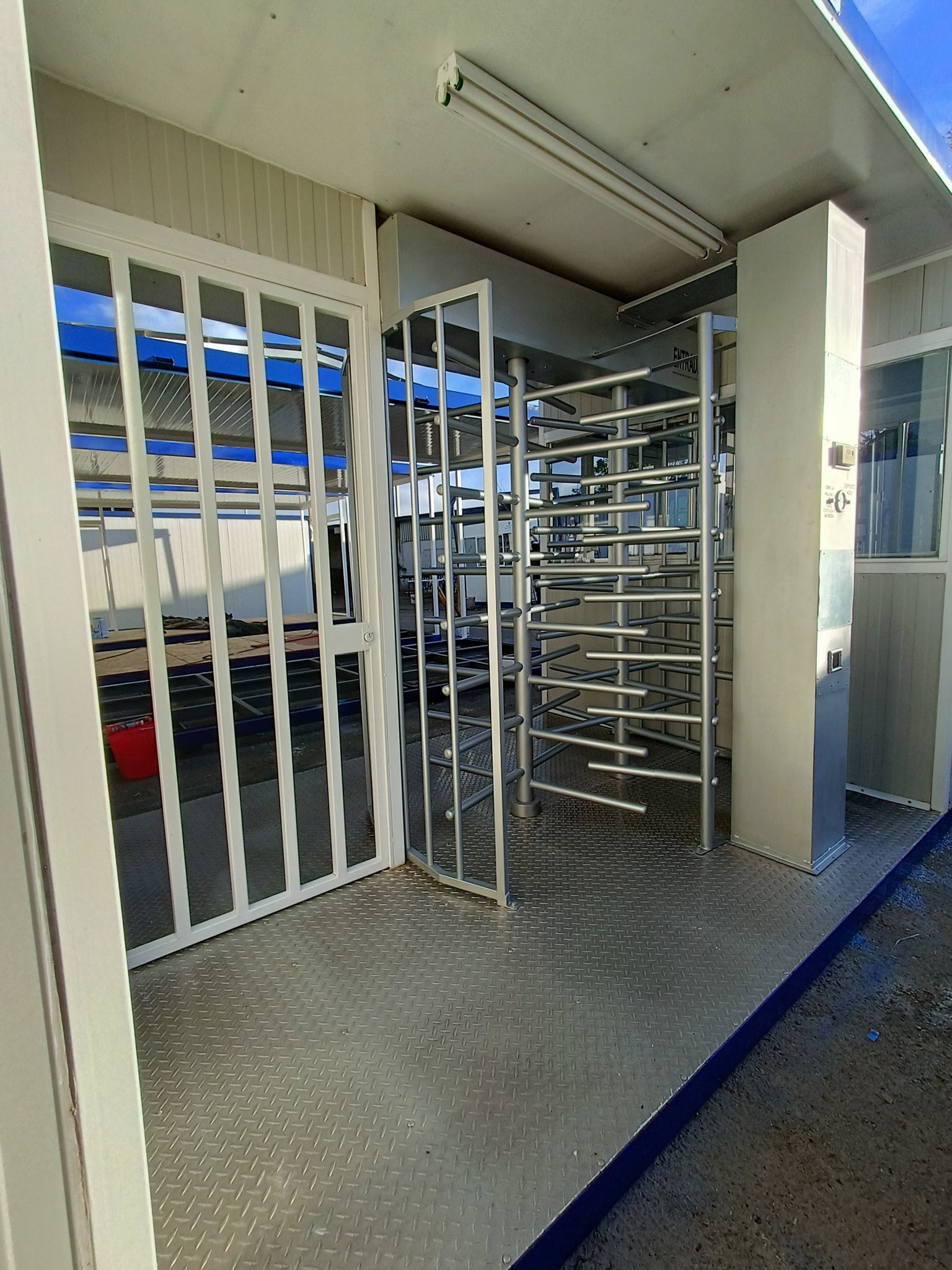 Rehilete de Acceso 6.00 x 2.44m – grupolacadena..mx